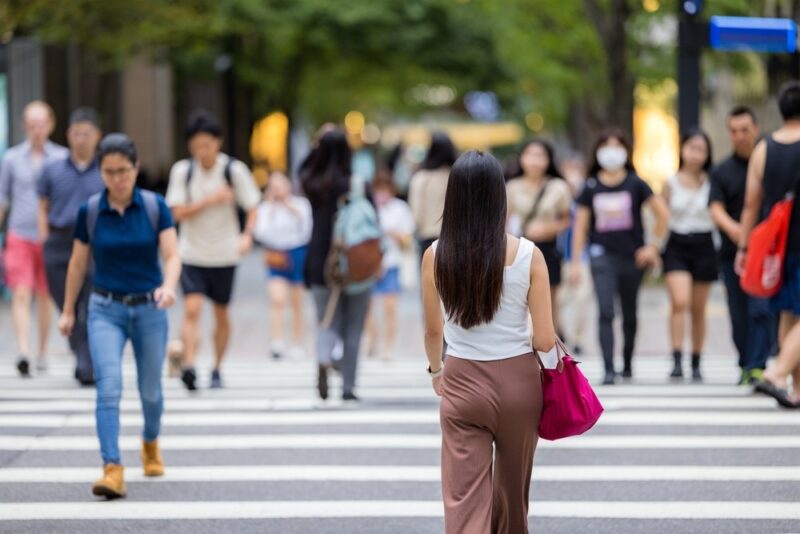 Safety Tips for Pedestrians: How to Avoid Accidents on Busy Roads - EFS ...